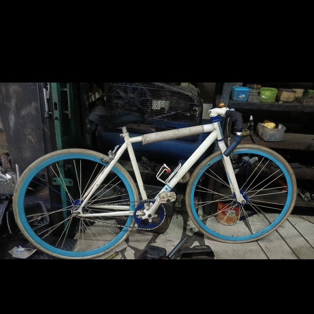 Sepeda Fixie United, Olah Raga, Sepeda di Carousell