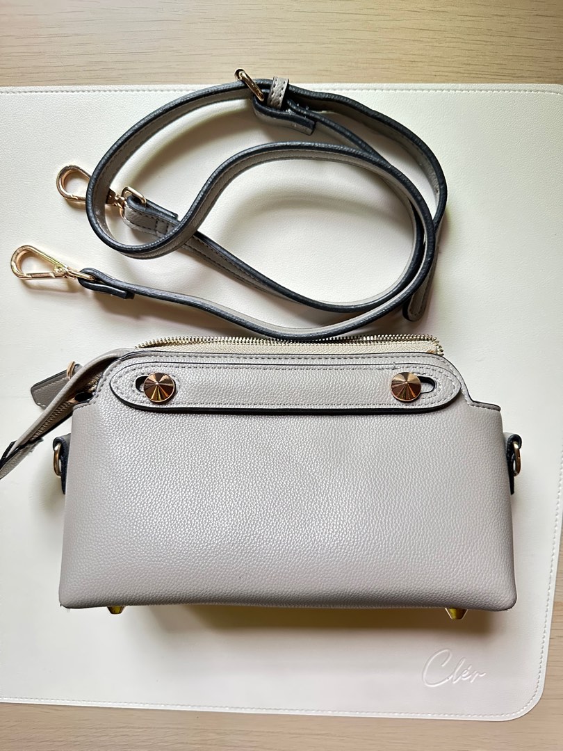 Tas Local id Crossbody Bag, Barang Mewah, Tas & Dompet di Carousell