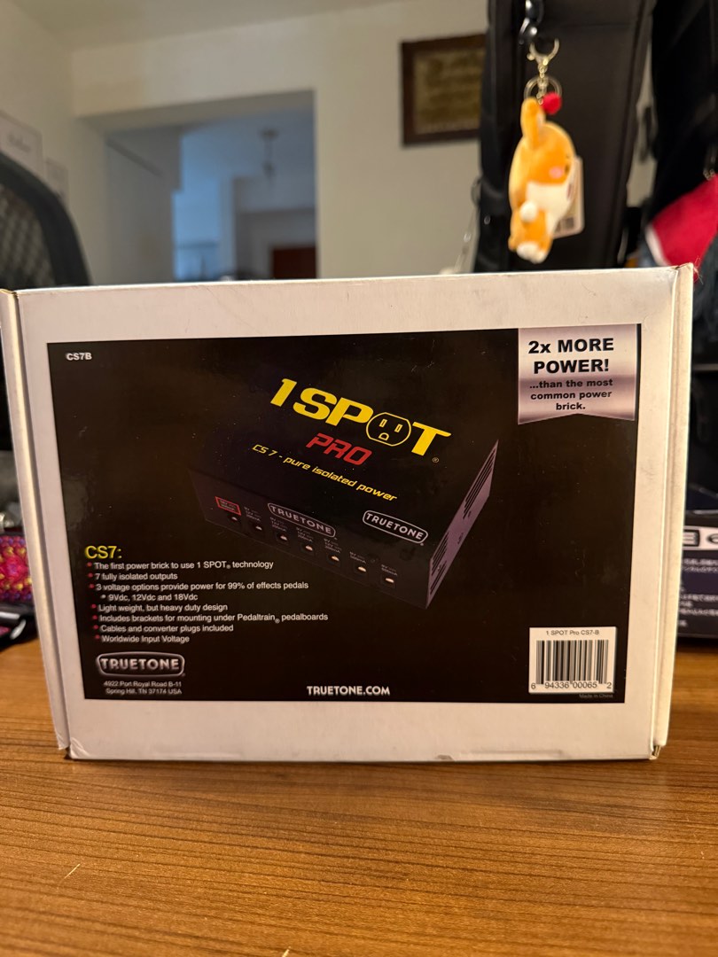 1 SPOT Pro CS7 pedal board power supply, Hobbies & Toys, Music & Media ...
