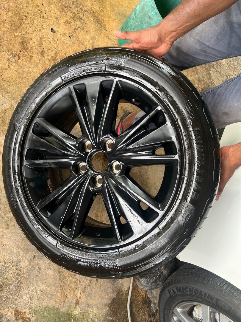 Find original toyota innova sport rim 1 PIECE, Looking For on Carousell