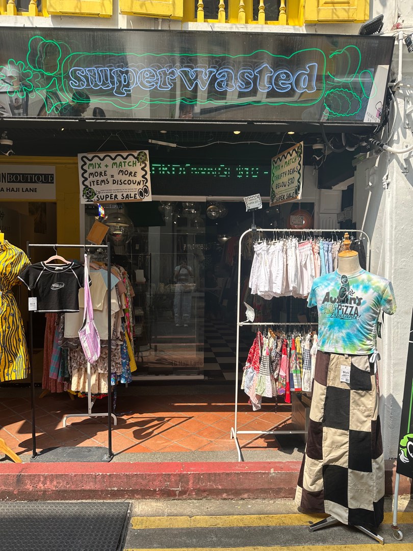 HAJI LANE pop-up space for booths, Bulletin Board, Looking For on Carousell