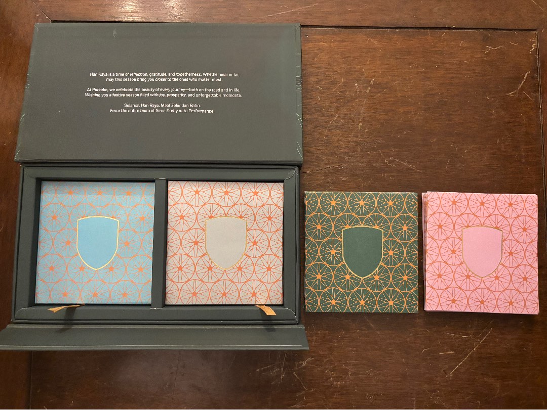 PORSCHE 2025 Sampul Duit Raya | 40 pieces, Hobbies & Toys, Stationery ...