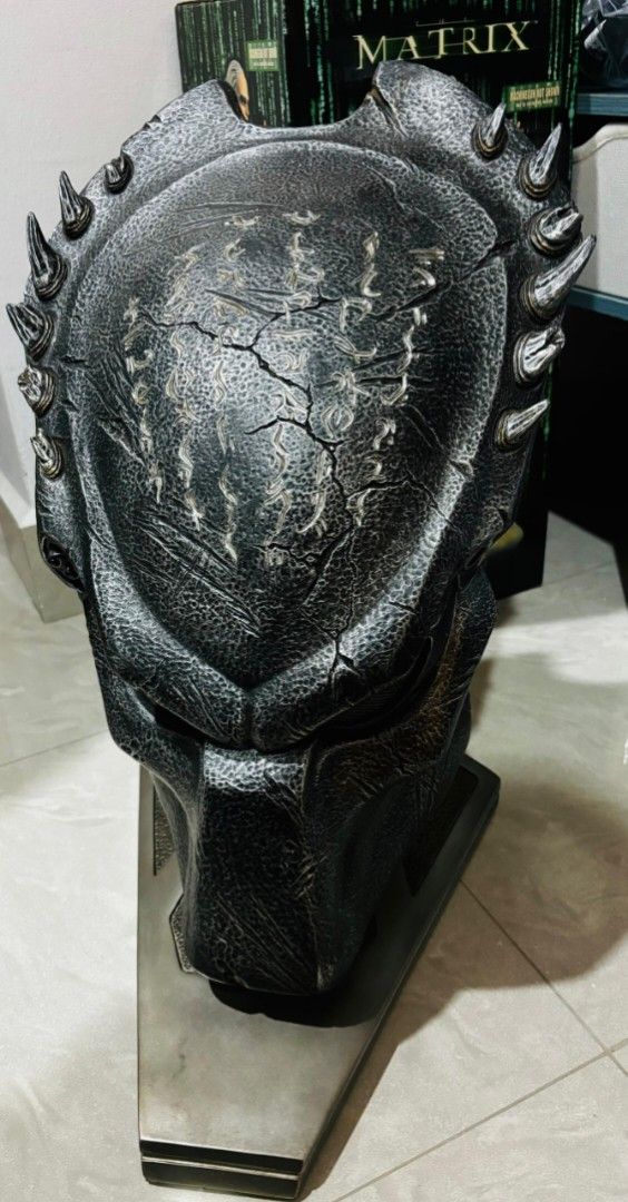 SIDESHOW AVP WOLF PREDATOR MASK 1:1 LIFE SIZE PROP SCALE, Hobbies ...