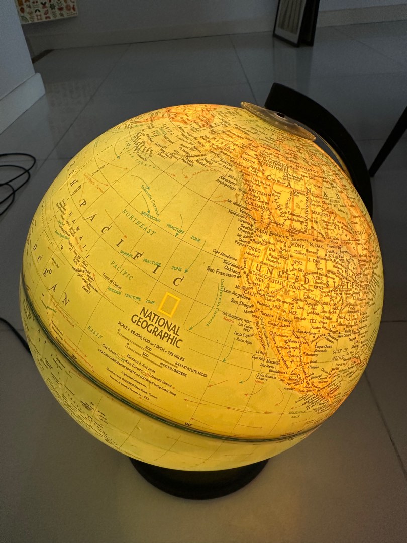 National Geographic Aesthetic globe light, Furniture & Home Living ...