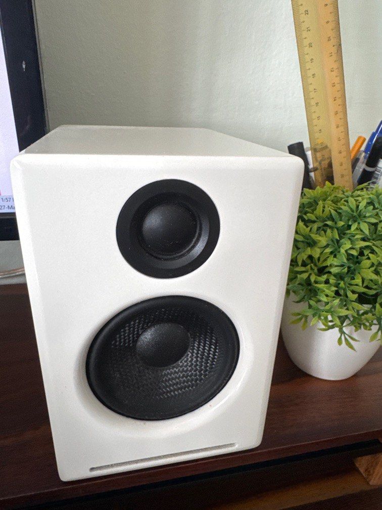 Audioengine A2+ Wireless (USB-C) aptX-HD Bluetooth 5.0 Stereo Desktop Bookshelf Speakers, Audio ...