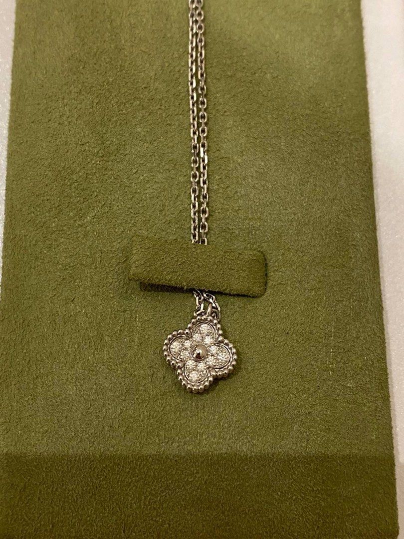 (BRAND NEW) 2024 VCA VAN CLEEF & ARPELS SWEET ALHAMBRA 18K 750 WHITE ...