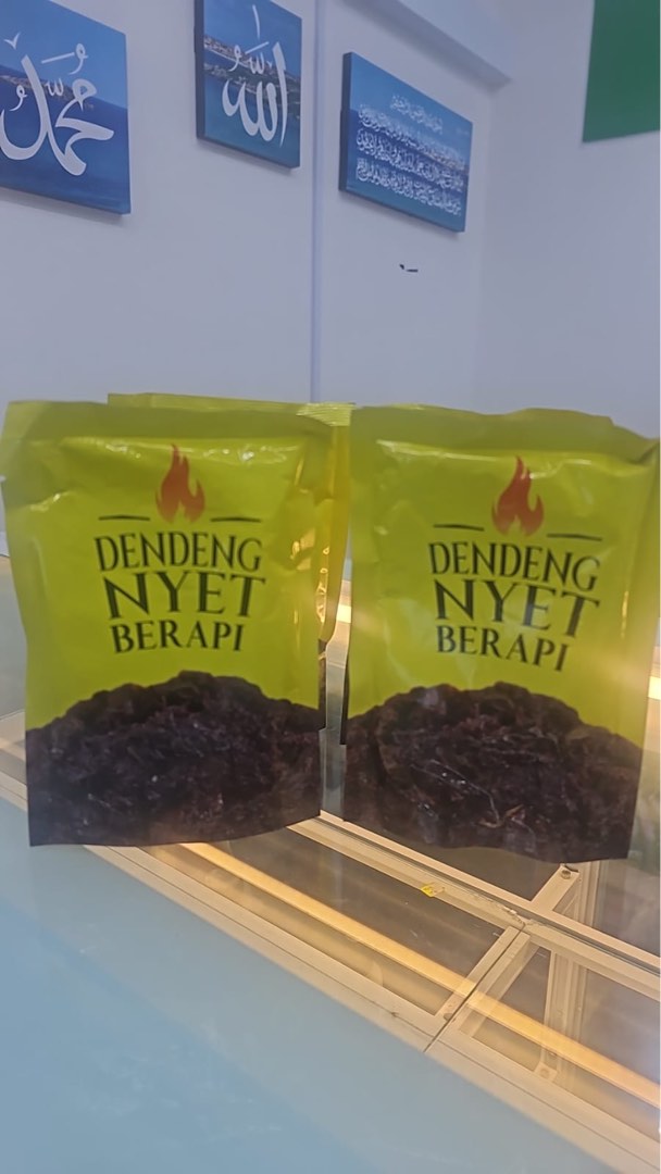 Dendeng Nyet Berapi, Food & Drinks, Packaged & Instant Food on Carousell