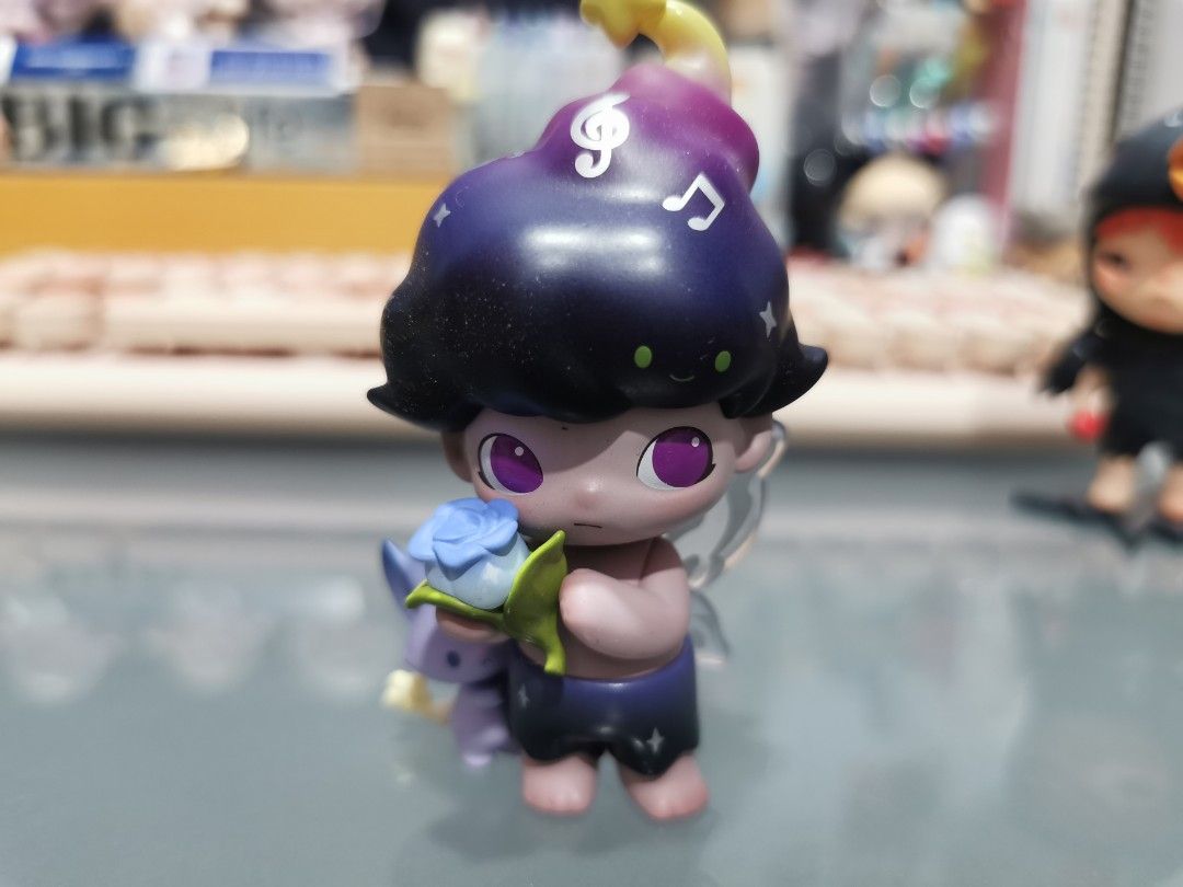 Dimoo the weaving wonders, Hobbies & Toys, Toys & Games on Carousell