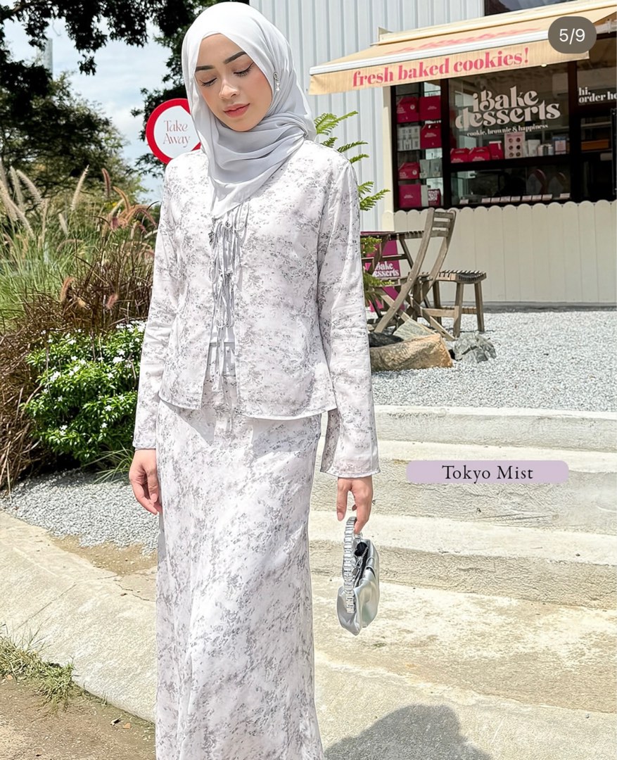 Dreamscapes Guzel.KL, Women's Fashion, Muslimah Fashion, Baju Kurung ...