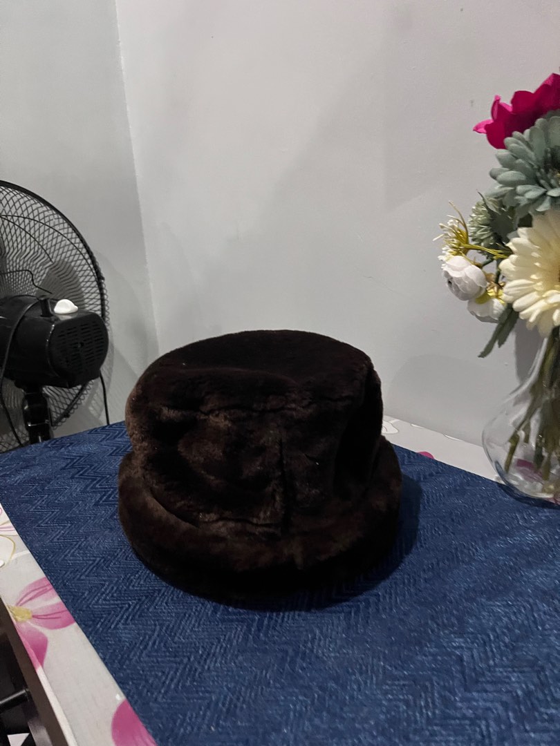 GU Faux Fur Fluffy Chocolate Brown Bennie Bucket Hat, Women's Fashion ...