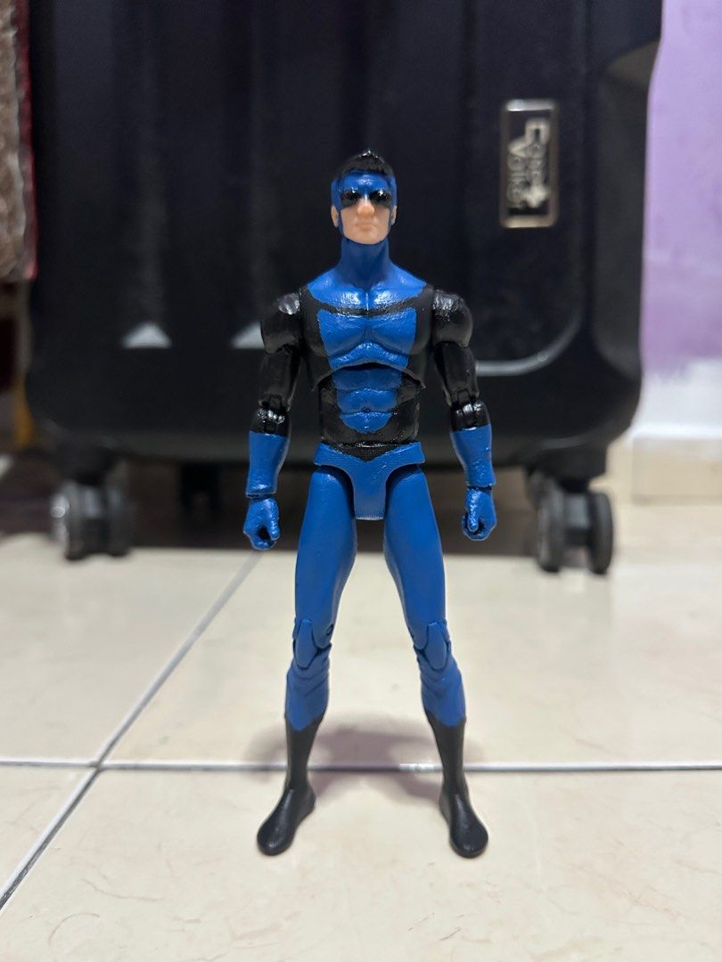 Invincible Season 2 Blue Suit Marvel Legends Custom Kitbash, Hobbies ...