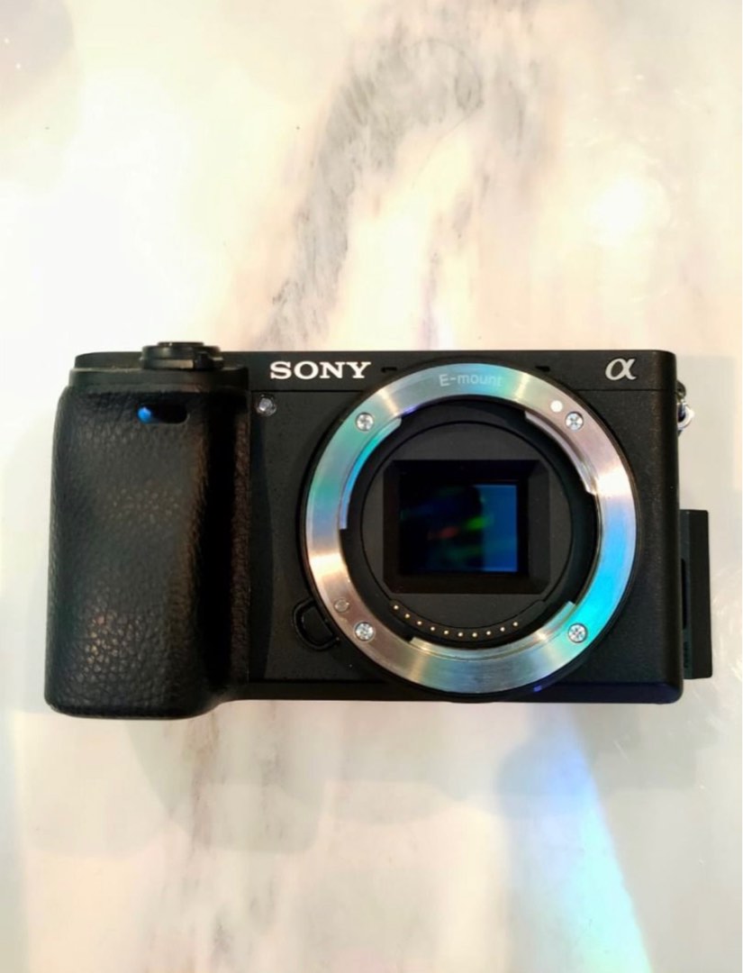 Sony a6300 with kit lens, Photography, Cameras on Carousell