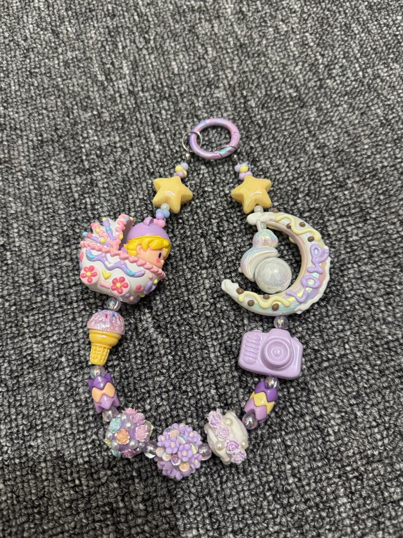 Strap HP/Tas Popmart Ungu (Non Ori), Desain & Kerajinan Tangan, Barang ...