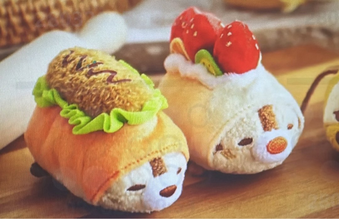 (現貨）日本 Disney Bakery TsumTsum Chip and Dale Pluto Baymax, 興趣及遊戲, 玩具 ...