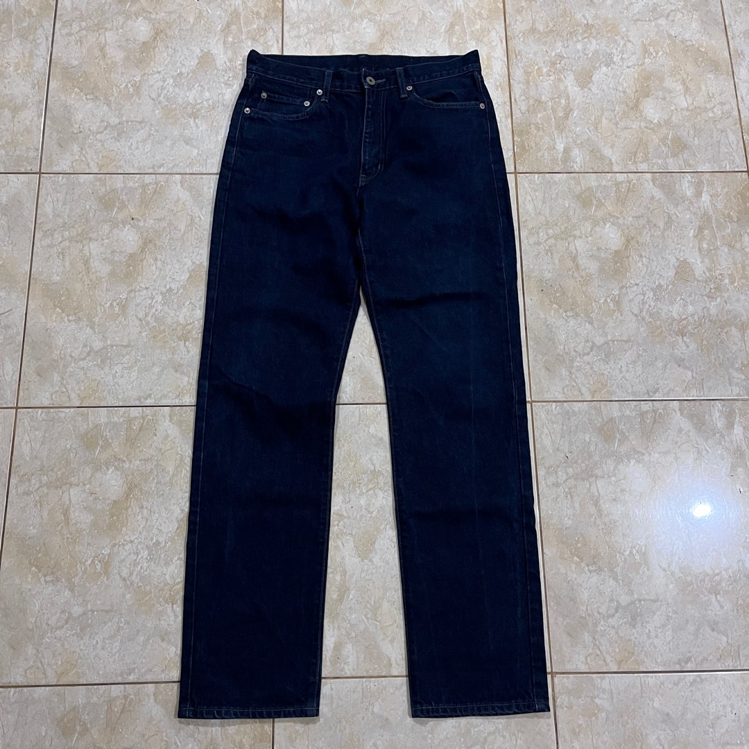 Celana Uniqlo International World Jeans Second Slim straight reguler ...
