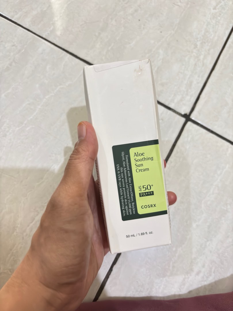 COSRX Aloe Shooting Sunscreen SPF 50, Kesehatan & Kecantikan, Kulit ...