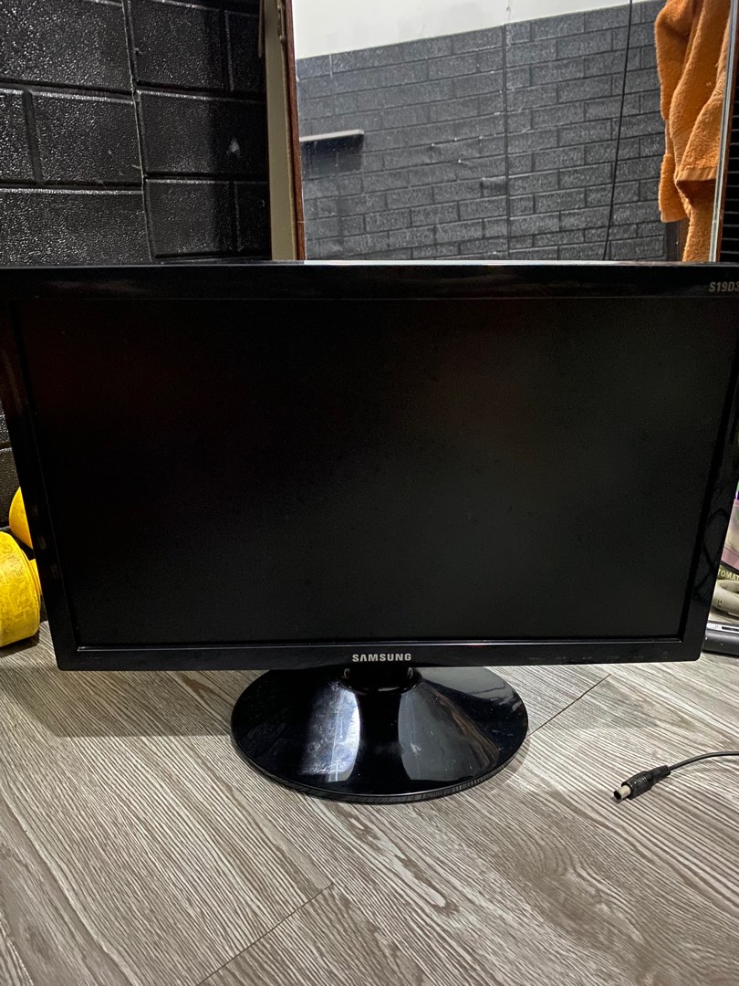 Monitor led samsung 9 inch, Elektronik, Komputer, Desktop di Carousell