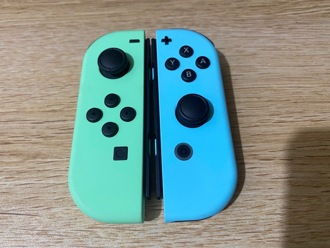 Orig animal crossing joycon good as new, Video Gaming, Video Games ...