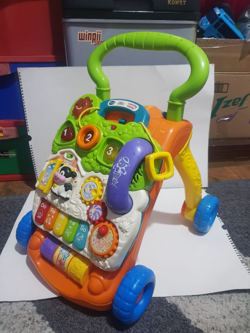 Vtech sit to stand learning walker push warker preloved, Bayi & Anak ...