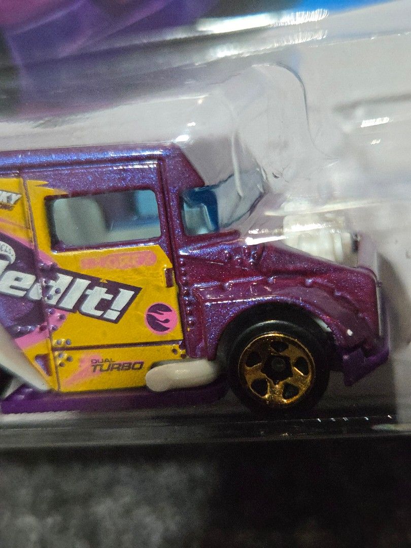 Hot Wheels Mailed It! Treasure Hunt Car RTH, Hobbies & Toys, Toys ...