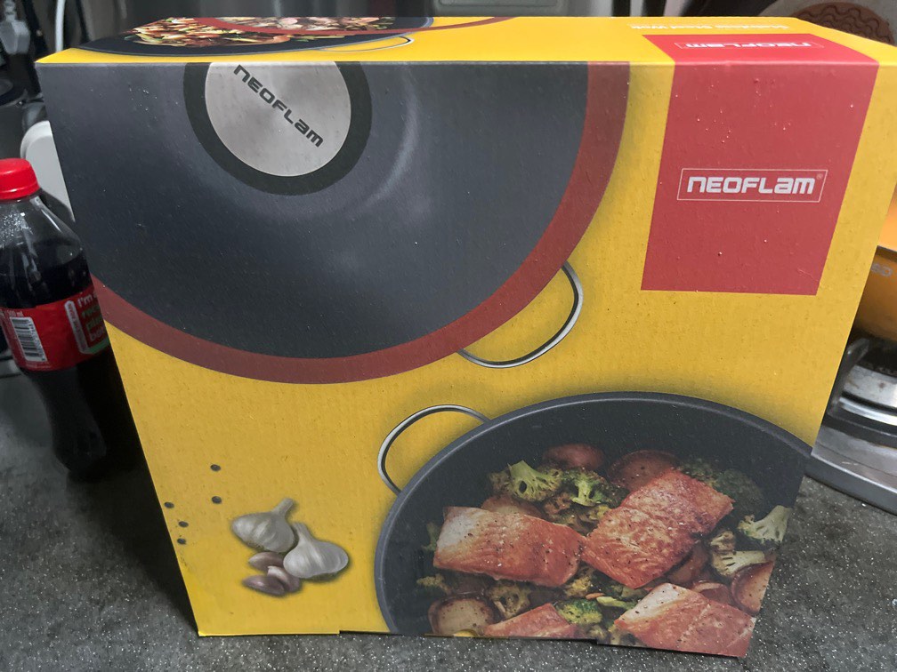 Neoflam Stainless Steel Wok (30cm) with glass lid, Furniture & Home ...