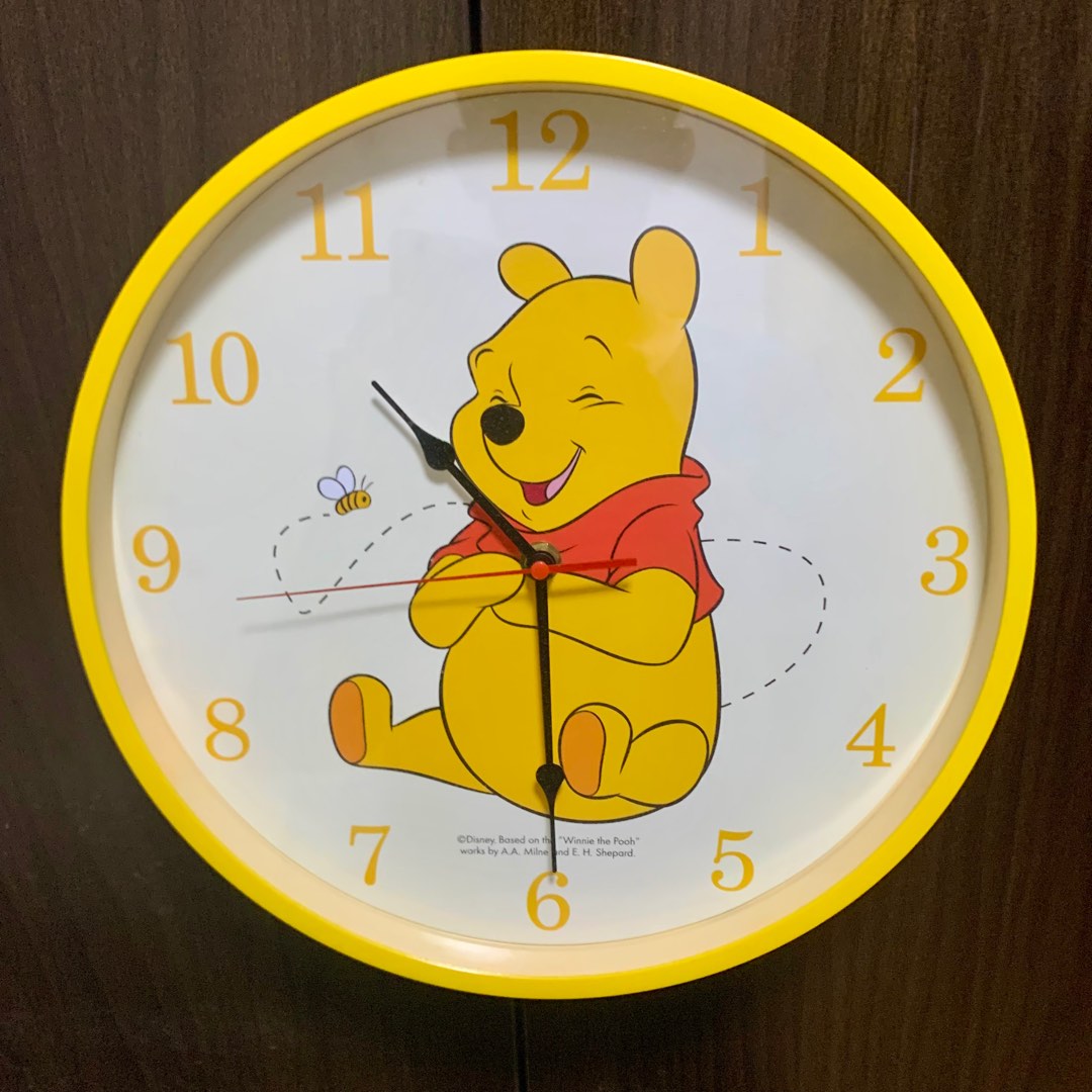 Winnie The Pooh Clock, Furniture & Home Living, Home Decor Accessories, Clocks on Carousell
