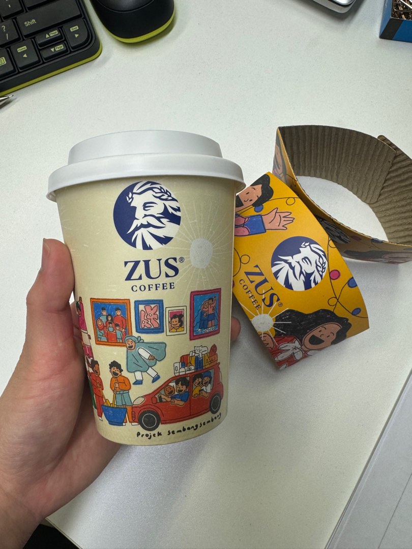 Zus x project sembang-sembang paper cup, cup holder and 1 keychain ...