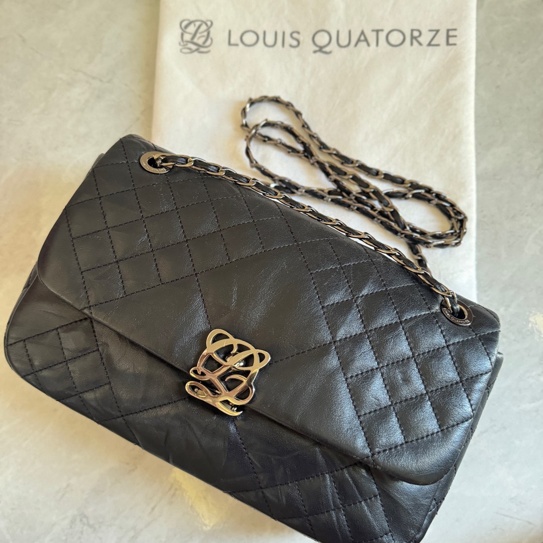 Authentic Louis Quatorze Diamond Quilted Silver 2 way Bag, Women's ...