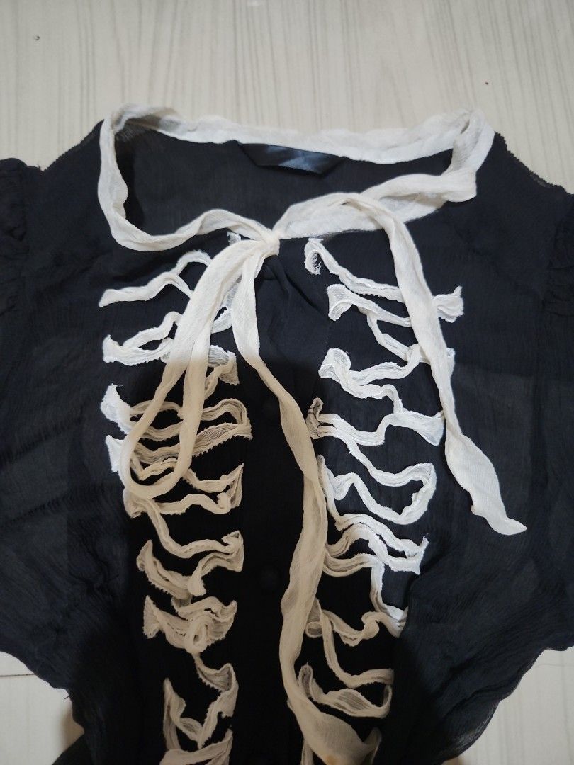 Baju pakaian atasan dalaman black lolita grunge y2k goth gothic skeleton punk dollette coquette ...