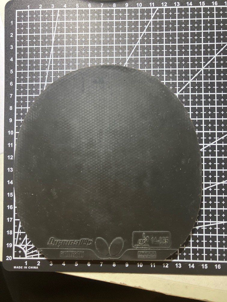 黑色D09C (not butterfly, DHS红双喜, Nittaku, Loki, 乒乓球，乒乓波，乒乓波拍）非 Butterfly Sitga 紅雙喜 狂飆 ALC VIS 橫板 直 ...