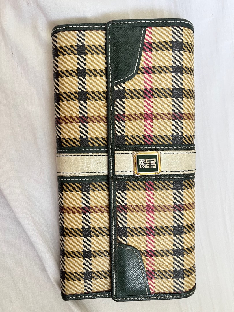 Daks London Wallet, Luxury, Bags & Wallets on Carousell