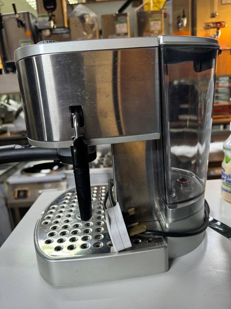 Delonghi Espresso machine without grinder. Model EC330S, TV & Home ...