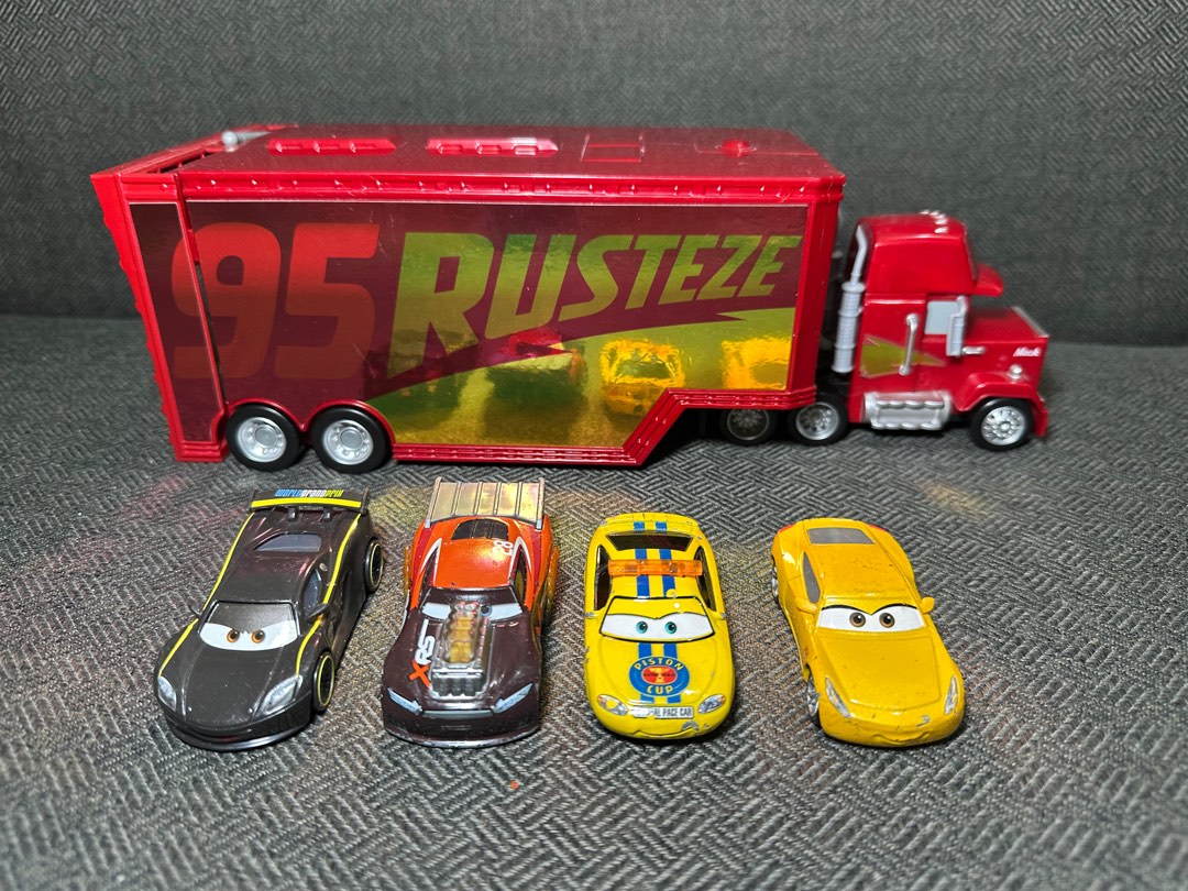 Disney Cars Cars 3 Race Track Mack Playset + 4diecast cars, Hobbies ...