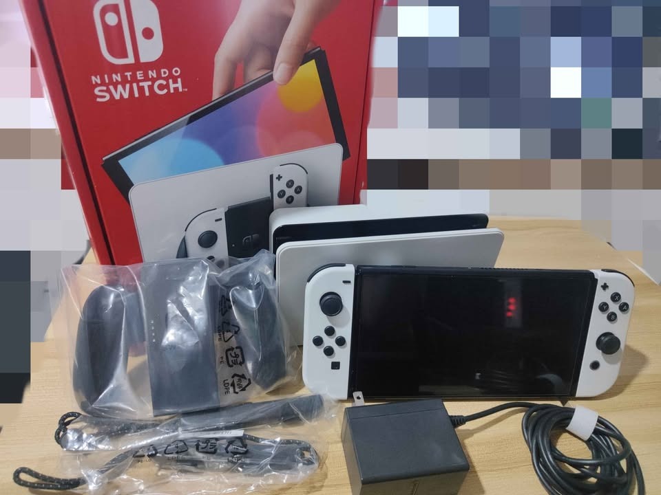 FOR SALE: NINTENDO SWITCH OLED, Video Gaming, Video Game Consoles ...