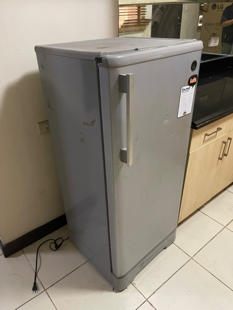 GE 6.5 cubic ref (not working), TV & Home Appliances, Kitchen ...