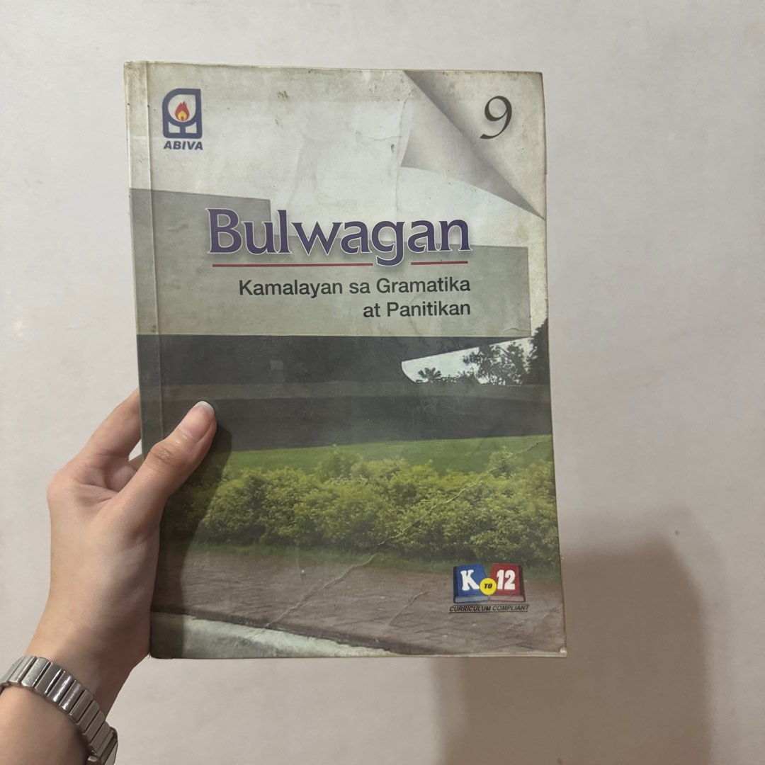 [Grade 9] Bulwagan Filipino Book, Hobbies & Toys, Books & Magazines, Textbooks on Carousell