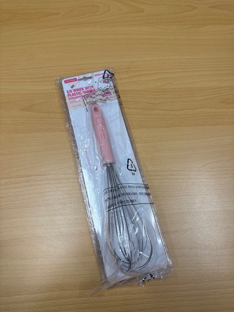 Hello Kitty Whisk, Furniture & Home Living, Kitchenware & Tableware ...