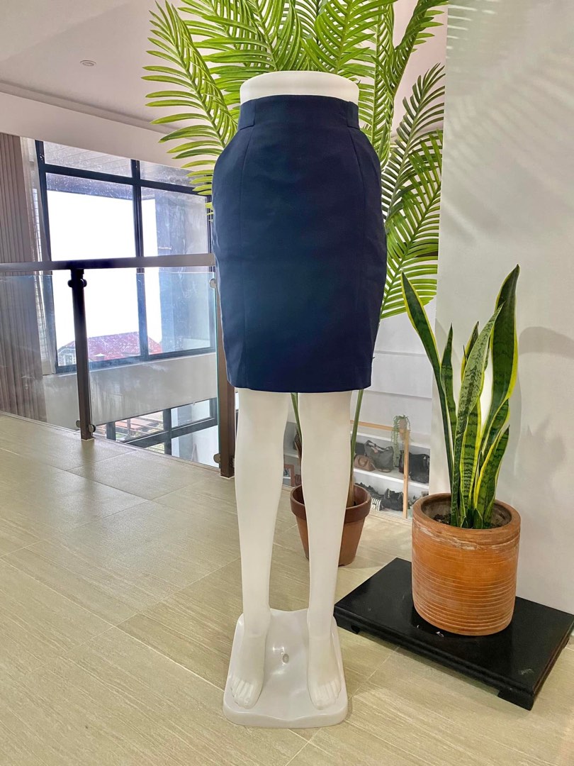 H&M Pencil Skirt, Women's Fashion, Bottoms, Skirts on Carousell