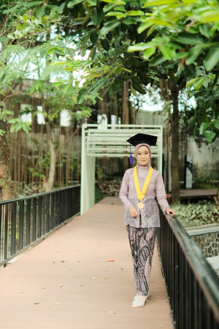 Inovatif, Kebaya Encim, Kebaya Modern Wisuda, Acara Formal, Ambon, NENG ...