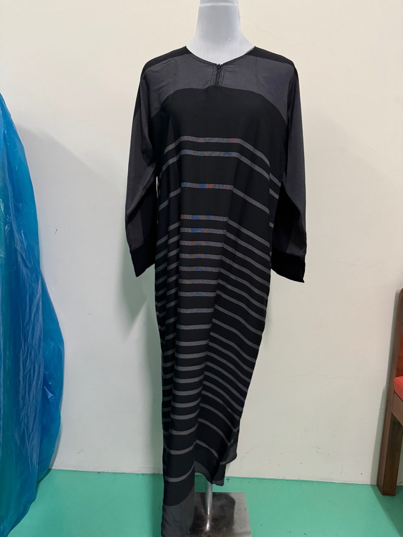 Jubah hitam / jubah raya / jubah kerja, Women's Fashion, Dresses & Sets ...