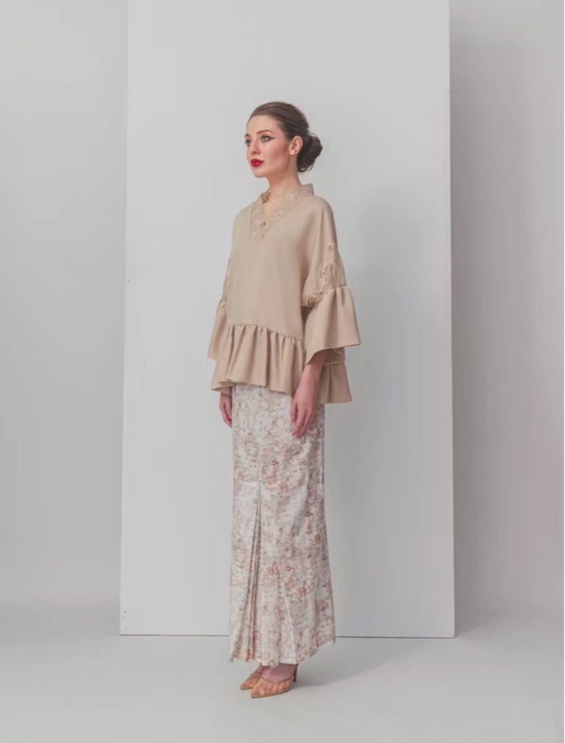 DPLKL Karina Kurung (Davis To Wear), Women's Fashion, Muslimah Fashion ...