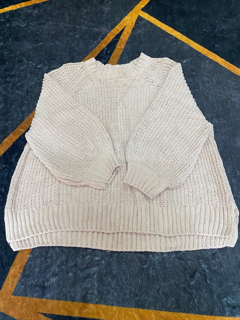 Knitware, Women's Fashion, Activewear on Carousell