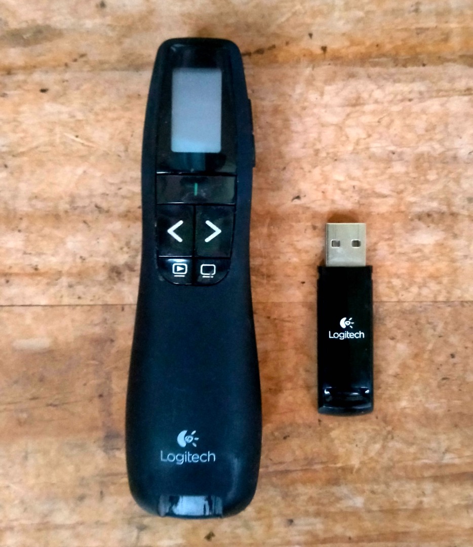 Logitech R800 Laser Pointer Hijau Laser Wireless Presenter USB R800 ...