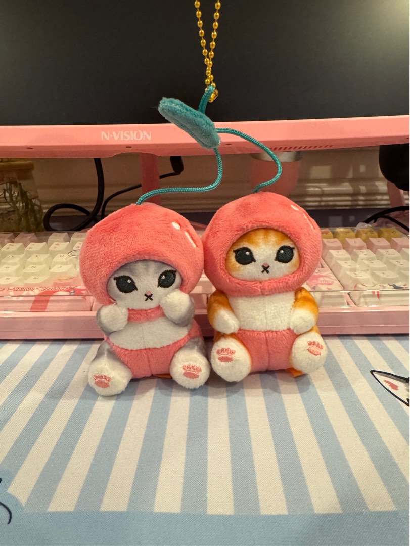 Mofusand Cherry Plush Charms (RARE), Hobbies & Toys, Toys & Games on ...