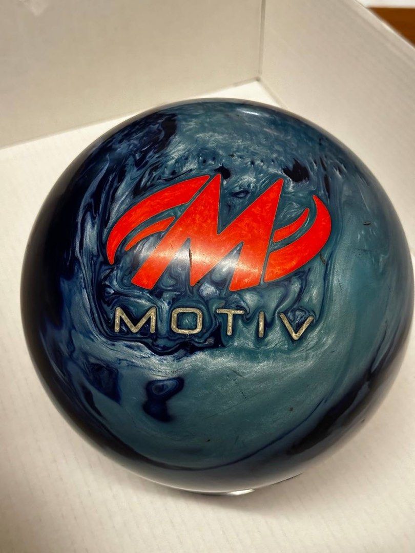 Motiv Blue Coral Venom Bowling Ball, Sports Equipment, Sports & Games ...