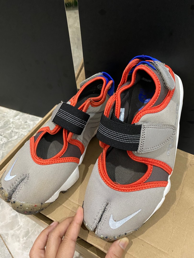 Nike air rift original, Fesyen Wanita, Sepatu di Carousell