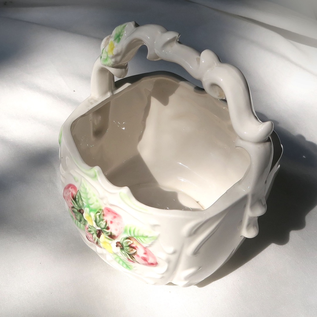 Object 232 Keranjang porselen elegan KYOEI KT Pottery, Perabotan Rumah ...