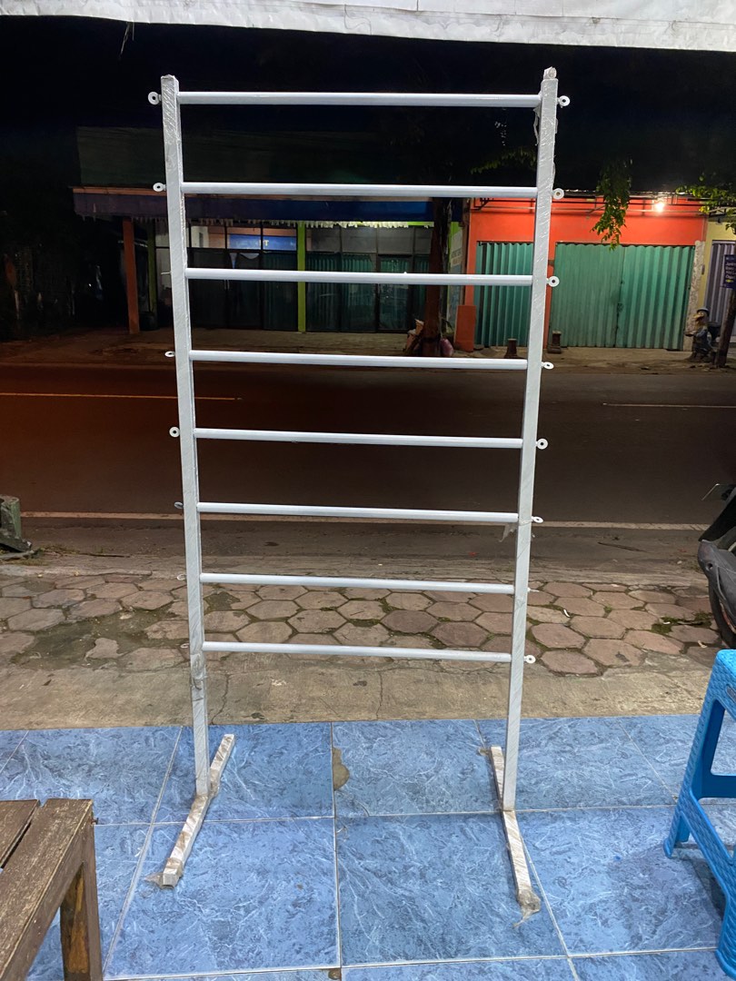 Rak Susun Hijab/Kertas Kado / Gawangan Besi Susun 8, Perabotan Rumah di ...