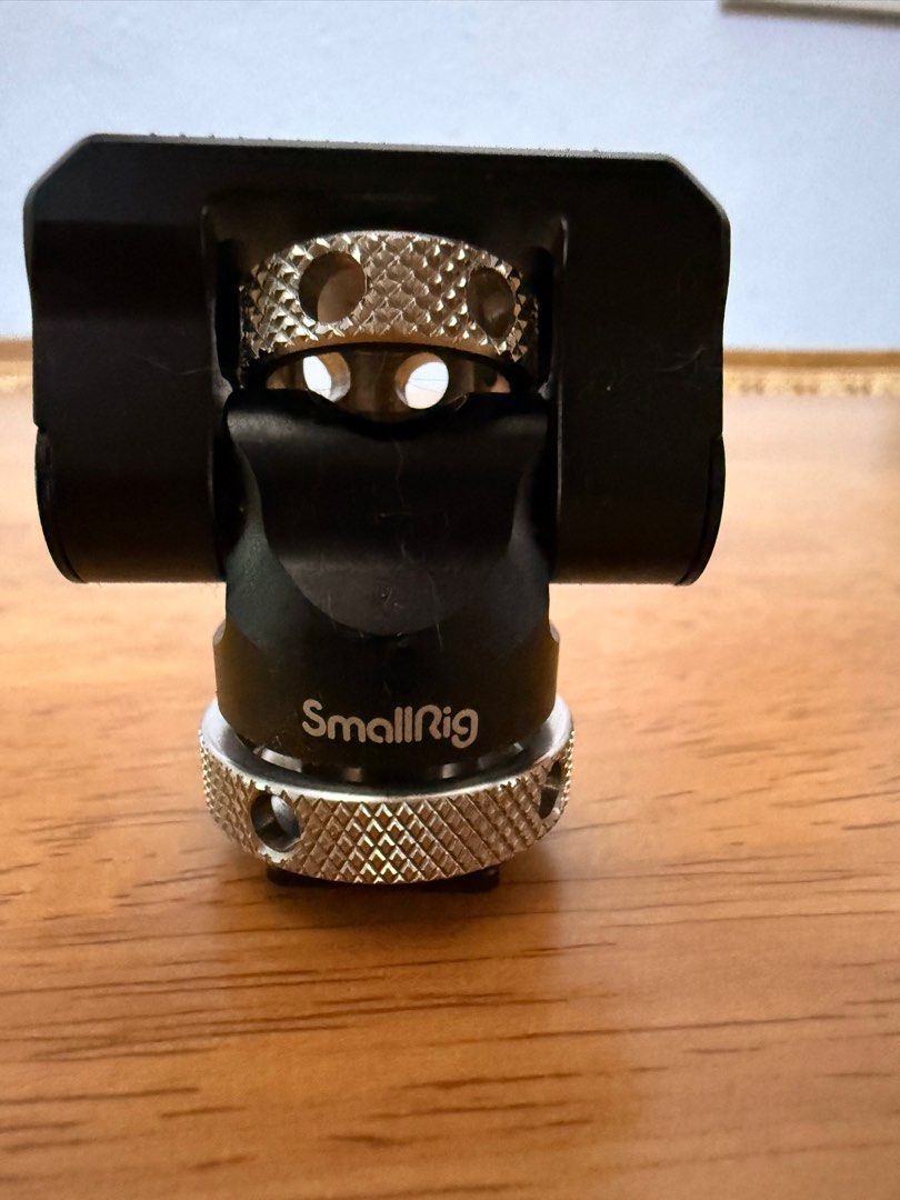 SmallRig Swivel and Tilt hot shoe extender, Photography, Cameras on ...