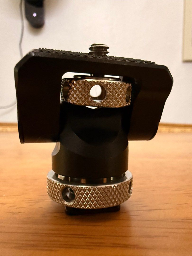 SmallRig Swivel and Tilt hot shoe extender, Photography, Cameras on ...